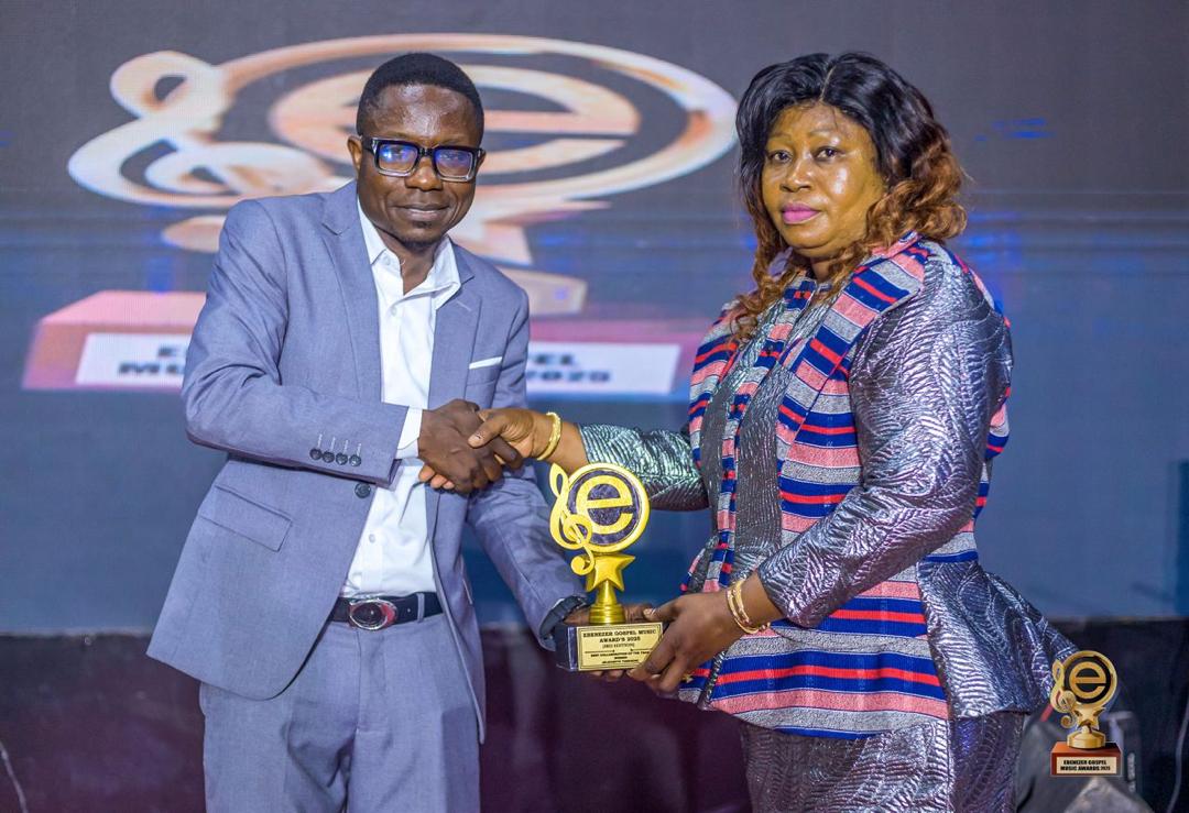 Elizabeth Turkson Wins Best Collaboration Of The Year At Ebenezer ...